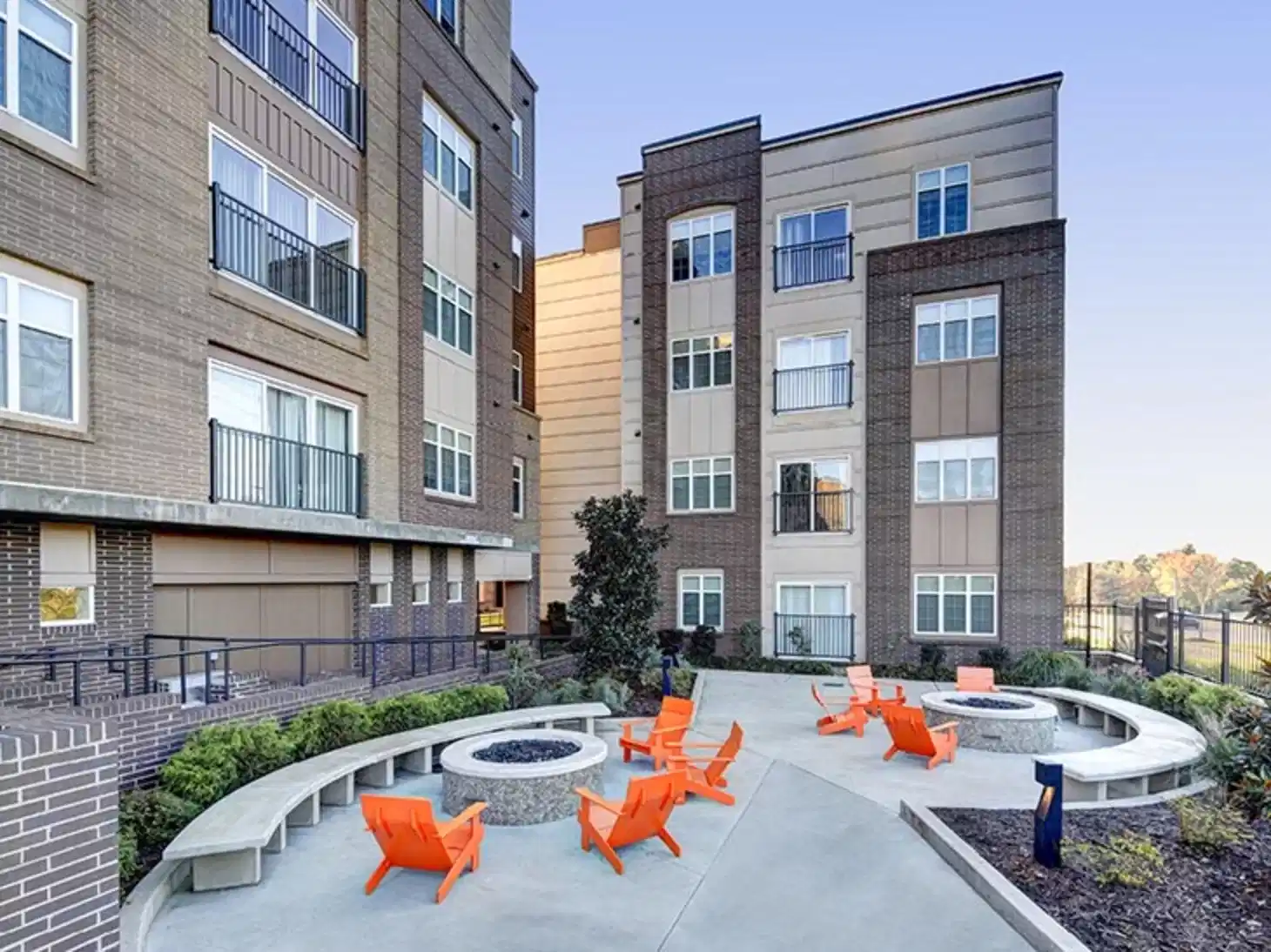 University Crossings Charlotte Apartments NC | Amber