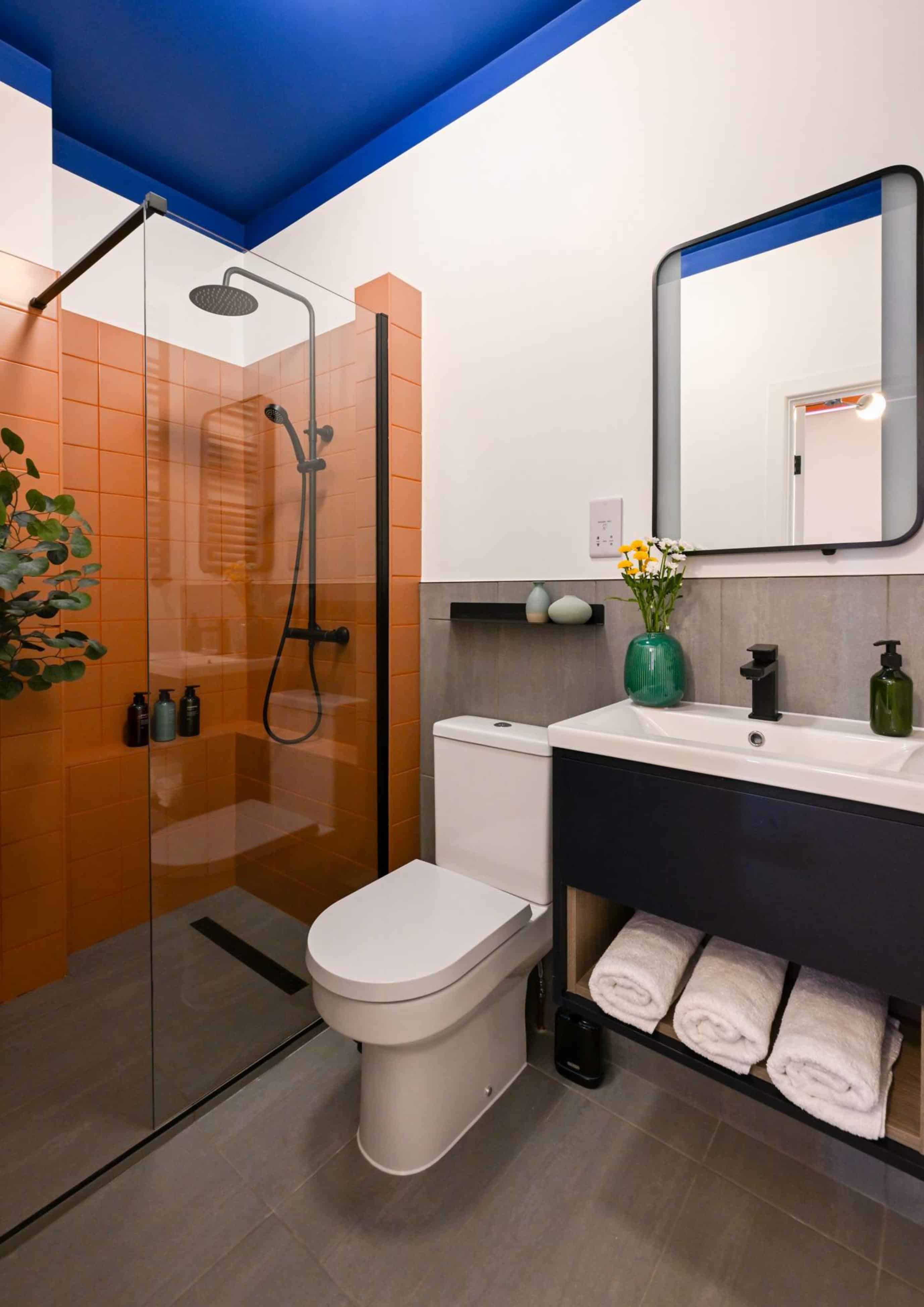 Deluxe 4-bedroom triplex flat in Islington | Amber