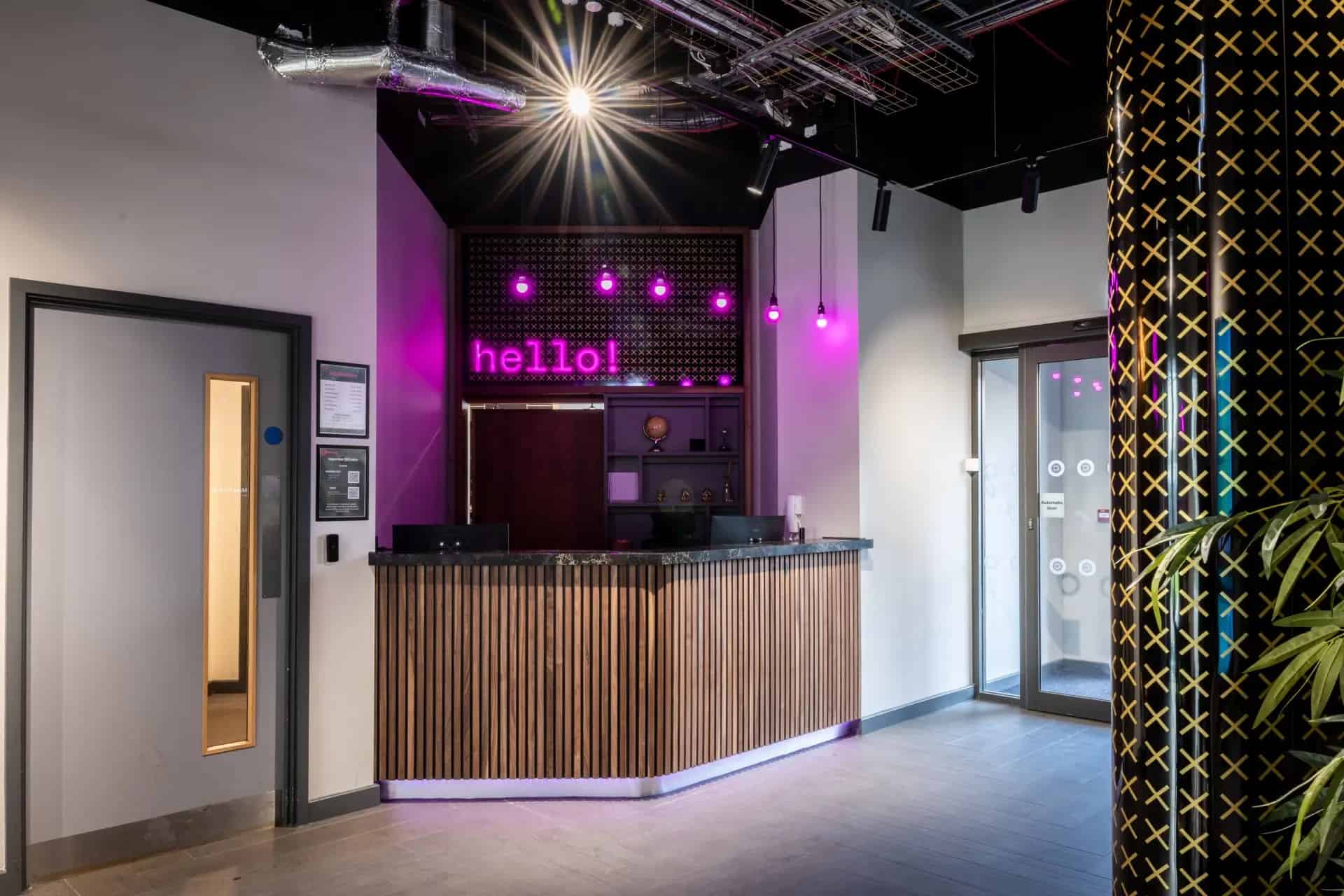 Mezzino - UK | Amber