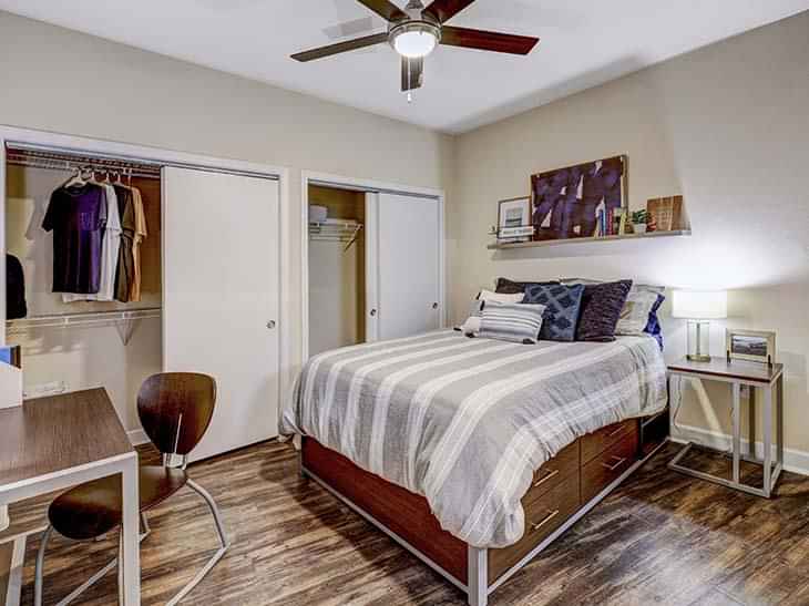 Book Crest at Pearl | Austin Student Housing | Amber
