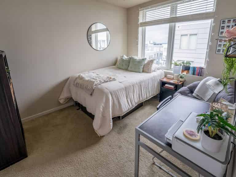Yugo Cincinnati Deacon, Cincinnati Student Housing | Amber